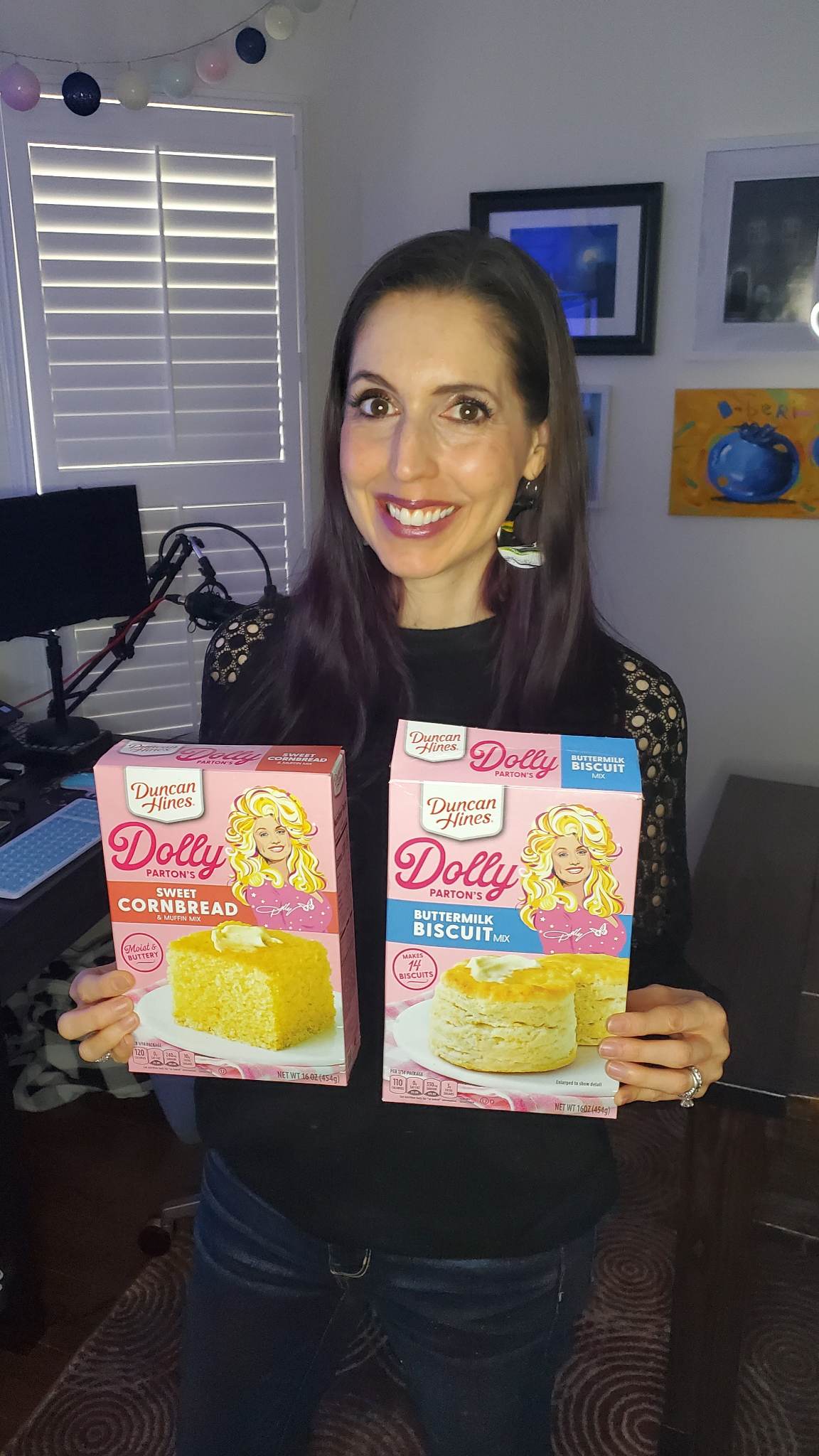 Which is Better: Dolly Parton's Cornbread or Biscuits? | Thunder 104.5 ...